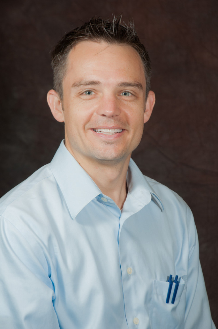 Dr. Jonathan Minor non-surgical sports medicine specialist joins CHOC