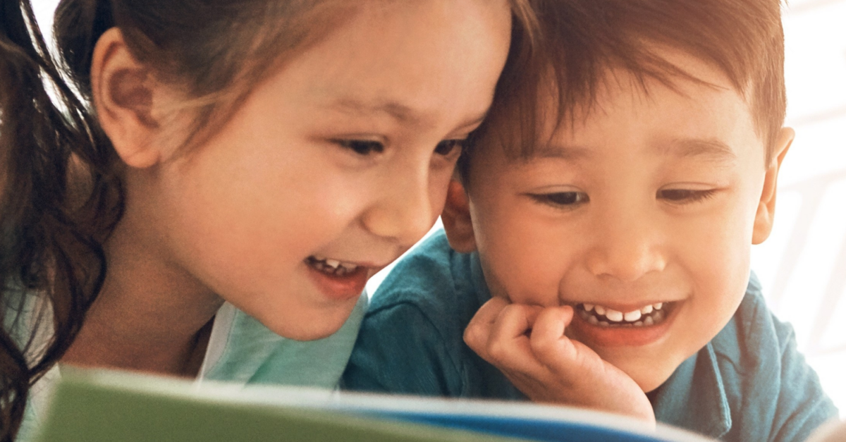 Foster healthy sibling relationships with these tips - CHOC - Children ...